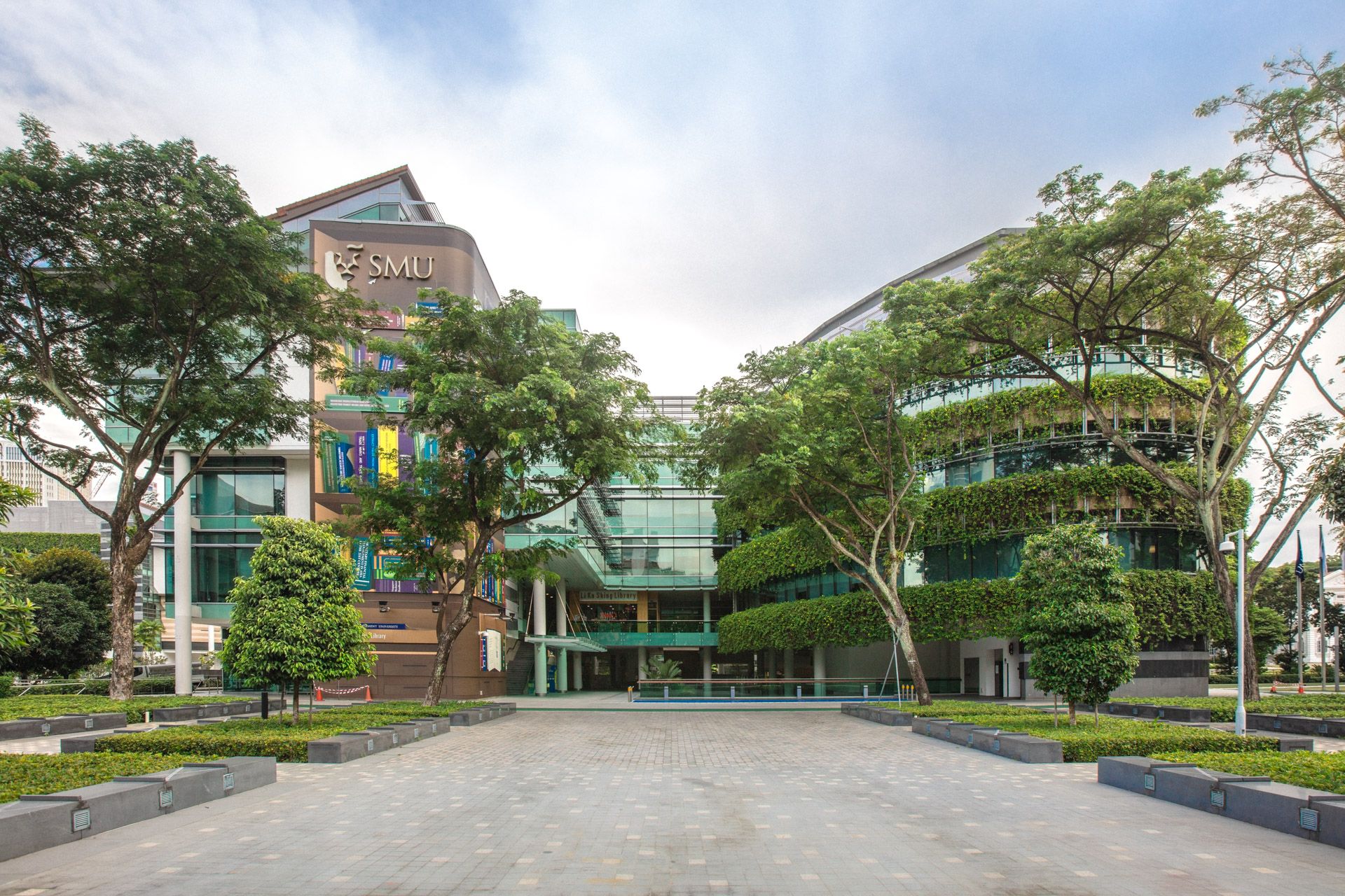 Outdoor Event & Exhibition | Singapore Management University (SMU)